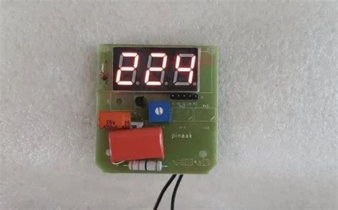 LCD Digital Volt Meter Card For Stabilizer And Submersible Panels 2 V At Rs 90 Piece In Meerut