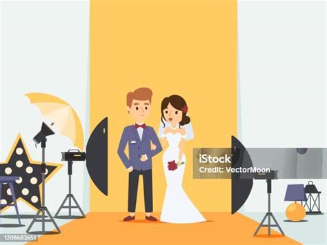 사진 스튜디오에서 결혼식 사진 촬영에서 신부와 신랑 벡터 일러스트레이션 신혼 부부 만화 캐릭터 전문 사진 장비 남편과 아내 결혼식에 대한 스톡 벡터 아트 및 기타 이미지