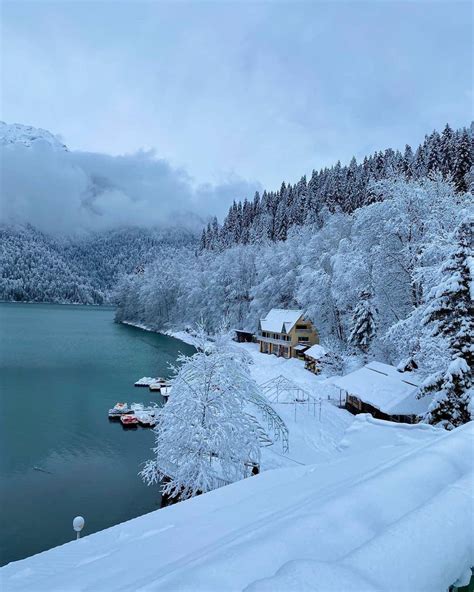 სამოთხე დედამიწაზე ნახეთ თოვლში გახვეული რიწა Allnews Ge