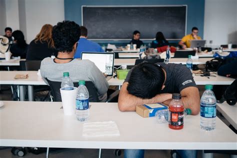 Bad Habits To Avoid In Class The Daily Illini