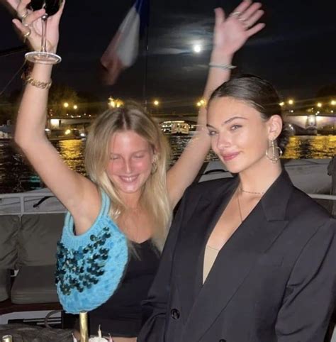 Deva Cassel Diventa Maggiorenne Doppia Torta Di Compleanno E Festa In