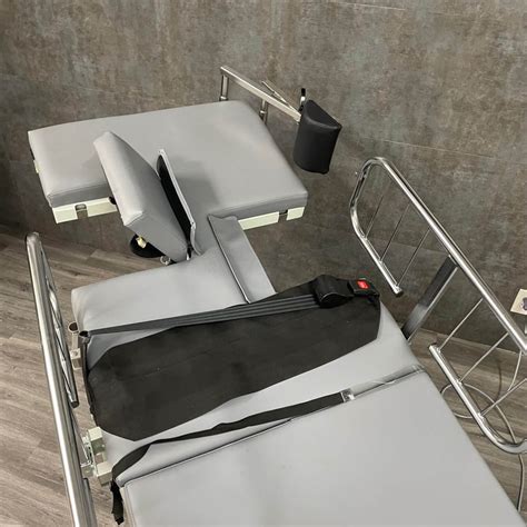 exam table mpi 1736 mpi echo table mpi tilt table tilt table