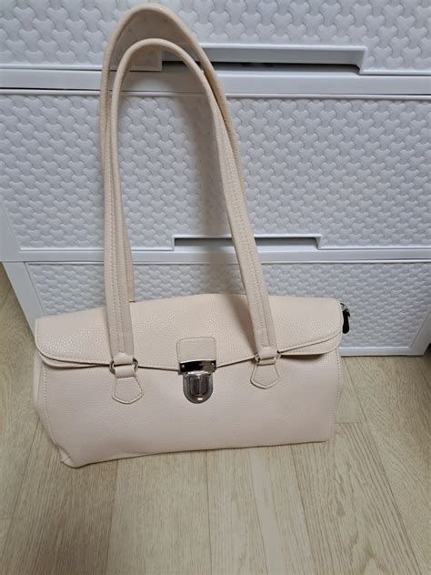 여자 흰색핸드백 팝니다 브랜드x 당근 중고거래