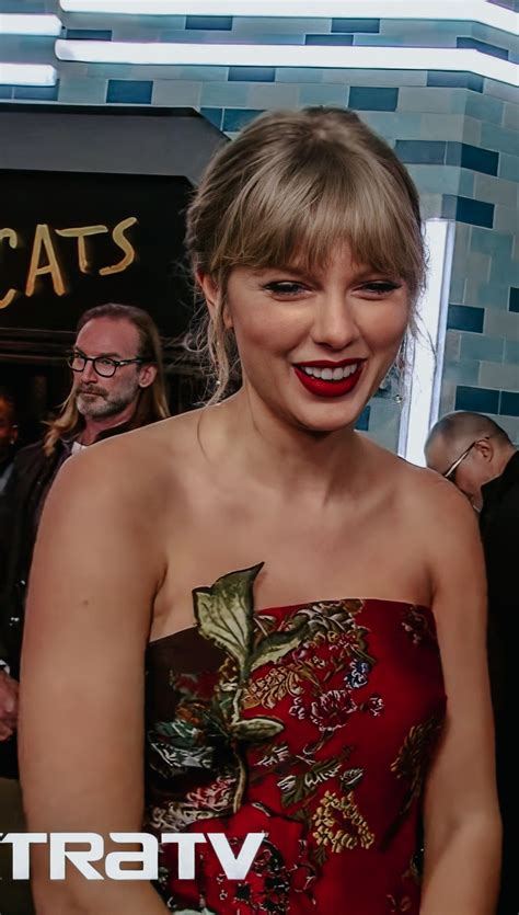 Taylor Swift Smiling ️