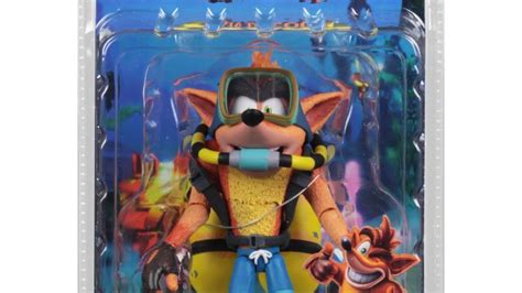 Crash Bandicoot Deluxe Scuba Gear Crash Figure Final Packaging The