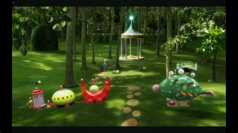 جوجو ليس في السرير 💔 Youtube