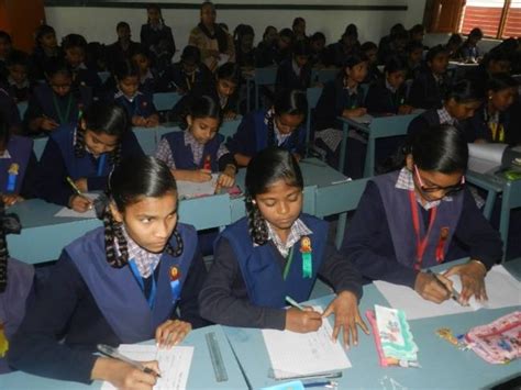 7 नकलची रिस्टीकेट केंद्र व्यवस्थापक सहित 4 कार्यमुक्त 7 duplicate