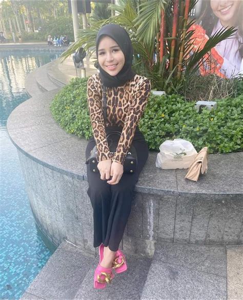 Pin Oleh Mohamad Ismadiey Di Girl Hijab Model Pakaian Hijab Model