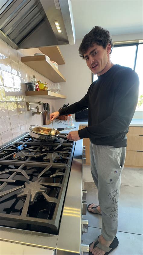 Gianluca Contes Feet