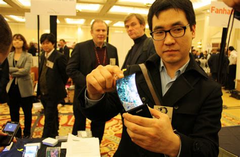 Samsung Flexible OLED Displays Ordered In Bulk