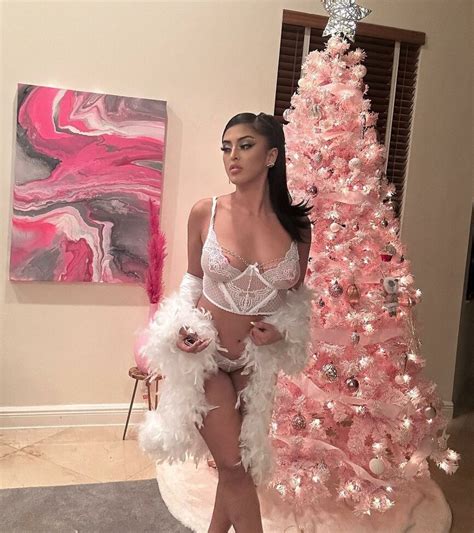 Sophia Leone Nude Porn Pictures Xxx Photos Sex Images 4067829 Pictoa