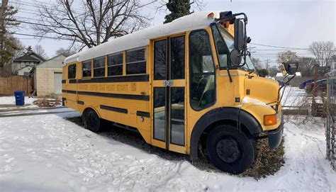1994 Thomas International Vista 3000 Skoolie Livin School Bus