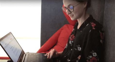 A Detailed Guide On Hallway Usability Testing — Dashly