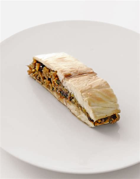 Lubina Rellena Con Costra De Sal 7 Caníbales