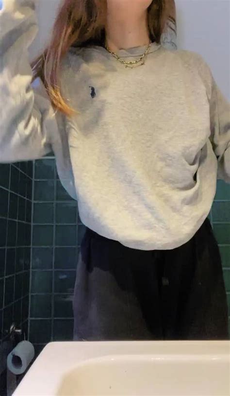 I Am The Goofy Gf Scrolller