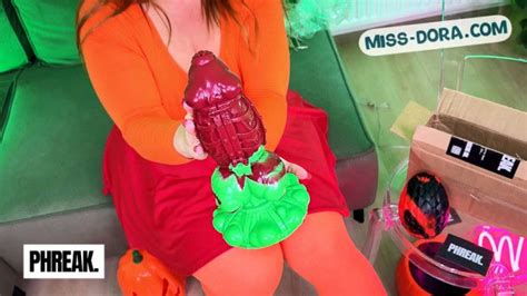 Missdora Halloween T From Phreak Unboxing Manyvids