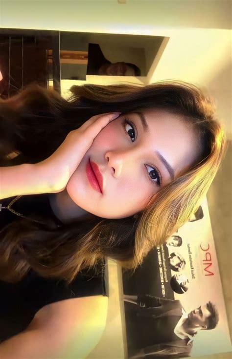 Chika Jkt48 Orang Cantik Potret Diri Gadis Cantik