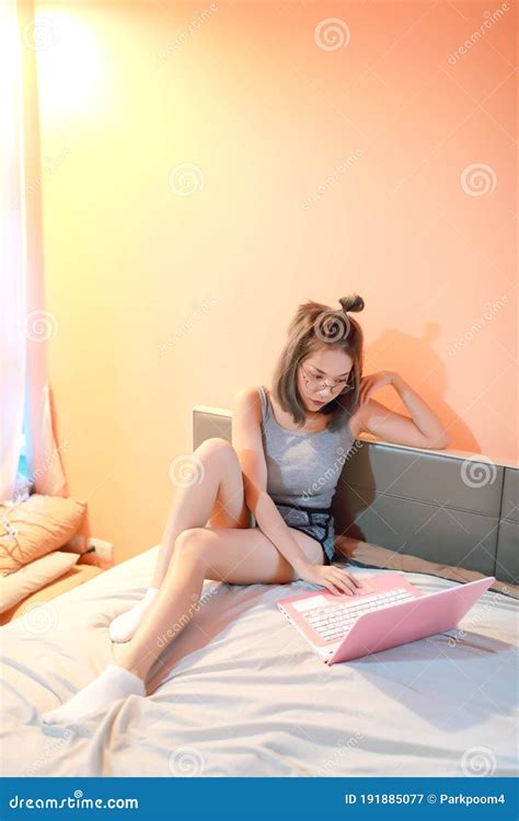 Beautiful And Woman Using Laptop Computer Before Go To Sleep Stock Image Image Of Beautiful