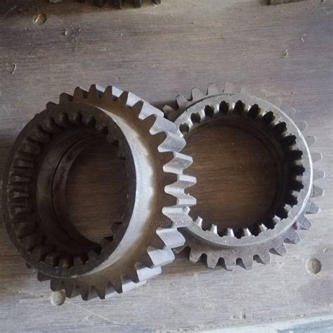 Зъбно колело за СК на трактор К700 Z 32 Резервни части Трактори