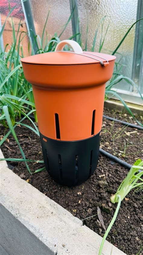 Urbalive In Ground Worm Composter Pacific Composting Co