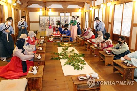 한국문화 체험하는 말레이시아 예비 한국어 교사들 연합뉴스