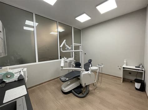 Д р Мила Методиева Зъболекар Стоматолог София Супердок