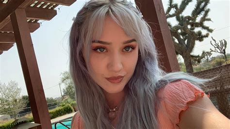 Just Curious Scrolller