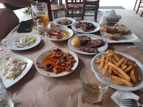 17 αξιολογήσεις για Καφε Ουζερι Καφετέρια στην Λάρισα Θεσσαλία