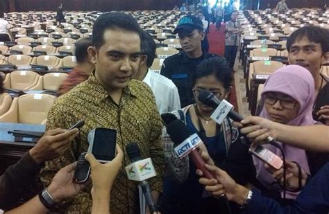 Ade Rizki Pratama Anggota Dpr Ri Termuda Simbur Naik Update