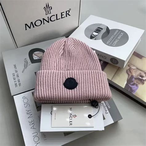 Шапка MONCLER Параметры судьбы - купить с доставкой по выгодным ценам в ...
