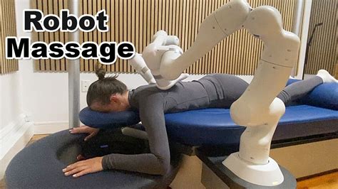 Heres What Its Like To Get A Robot Massage Aescape Youtube