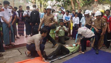 လမ်းမ တော်မြို့နယ် မီးသတ်စခန်းက မုန်တိုင်းအန္တရာယ် ကျ ရောက်ပါက အလျင်အမ