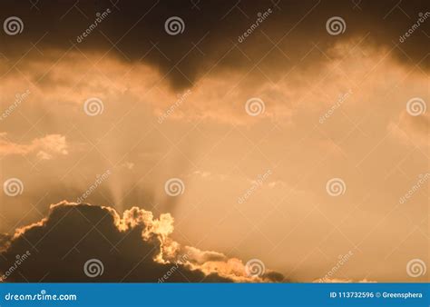 Sun Penetrating The Clouds And Showing Off Her Rays Stock Photography CartoonDealer Com