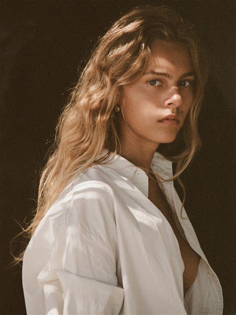 Ivanka Smilenko Nude Model Photoshoot By Henrik Purienne