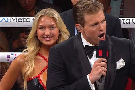 Ring Girl Sydney Thomas Who Went Viral During Mike Tyson Vs Jake Paul