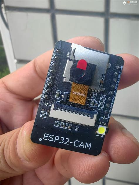 【花雕学编程】arduino动手做（230） esp32 cam带ov2640摄像头 df创客社区