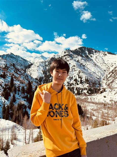 Adi Salimgereyev Medium