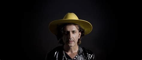 Tu Nombre Part Yami Safdie Lyrics In English Coti