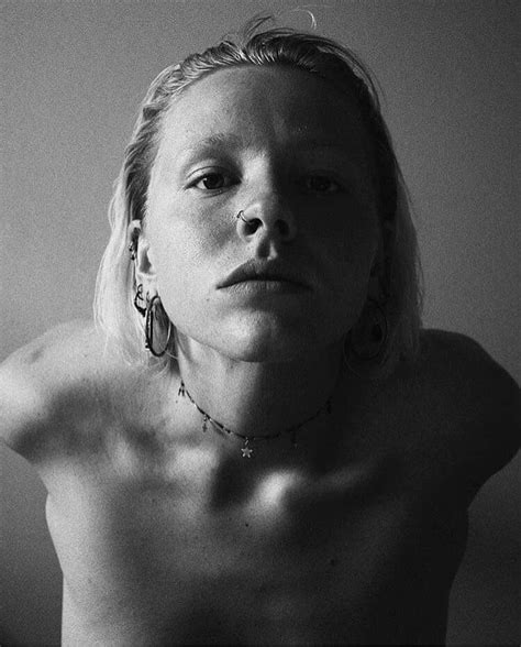 Waiting Patiently For Your Load Scrolller