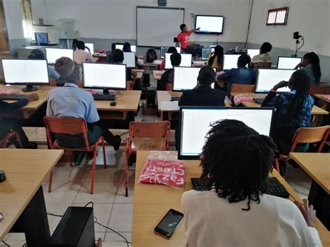 mohammad madjide on linkedin codelikeagirl manhiça teaching html