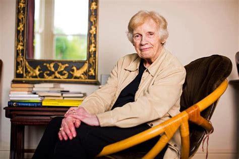 Cindy Joseph A Model Who Embraced Her Age Is Dead At 67 The New