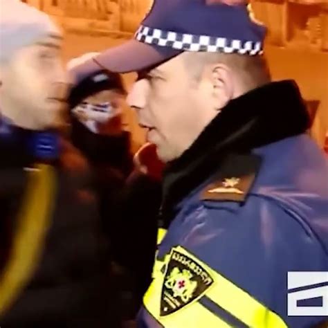 მსახიობი გიორგი მახარაძე ამბობს რომ პოლიციელი უყურებდა როცა მას 30 კაცი სცემდა და არაფერი