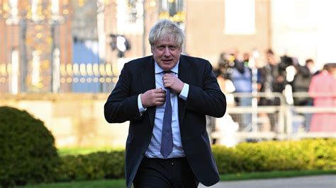 約翰遜回憶錄自爆：為奪回疫苗 我曾考慮秘密入侵荷蘭突襲工廠