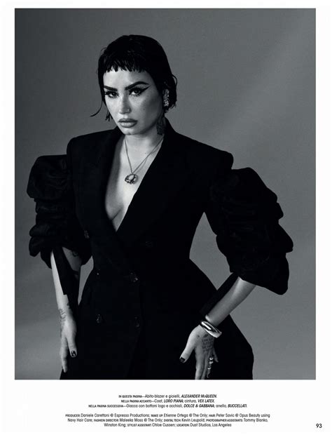 Demi Lovato Style Clothes Outfits And Fashion Celebmafia