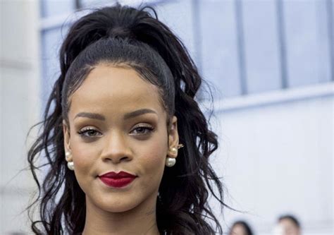 Rihanna Te Propone Que Busques El T Tulo De Su Pr Ximo Disco En Esta
