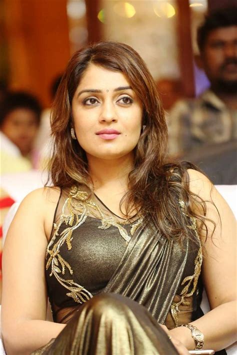 South Indian Actress Nikitha Thukral Pics In Saree 09 Misskalpana