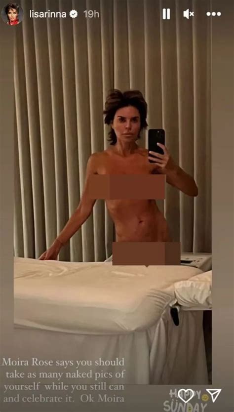 Real Housewives Lisa Rinna Risks Instagram Ban As She Poses Completely Nude Daily Star