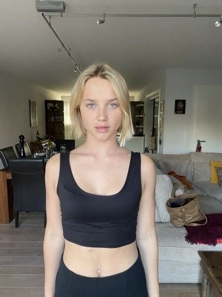 Nicola L Amaze Models