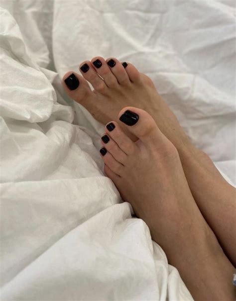 🖤 R Toesfetish