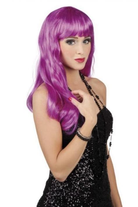 Perruque Chic violette chez CASH FETES FR à Montpellier Lattes spécialiste du déguisement